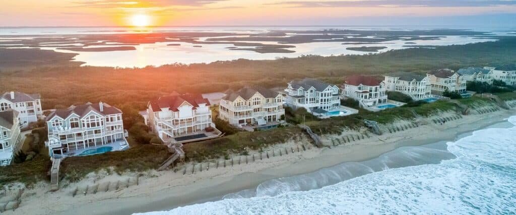 Outer Banks Travel Guide - Beach Travel Destinations